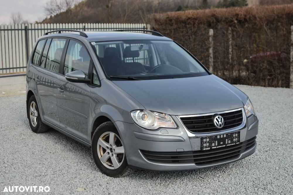 Second hand Volkswagen Touran - 3 999 EUR291 000 km - Autovit