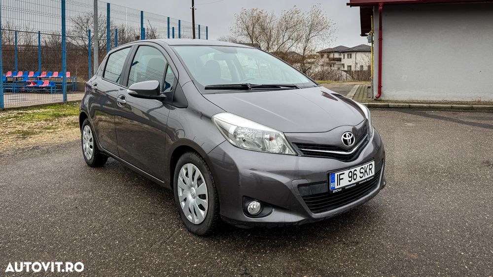 Utilizat Toyota Yaris 2013 - 5 900 EUR, 201 803 km - Autovit.ro