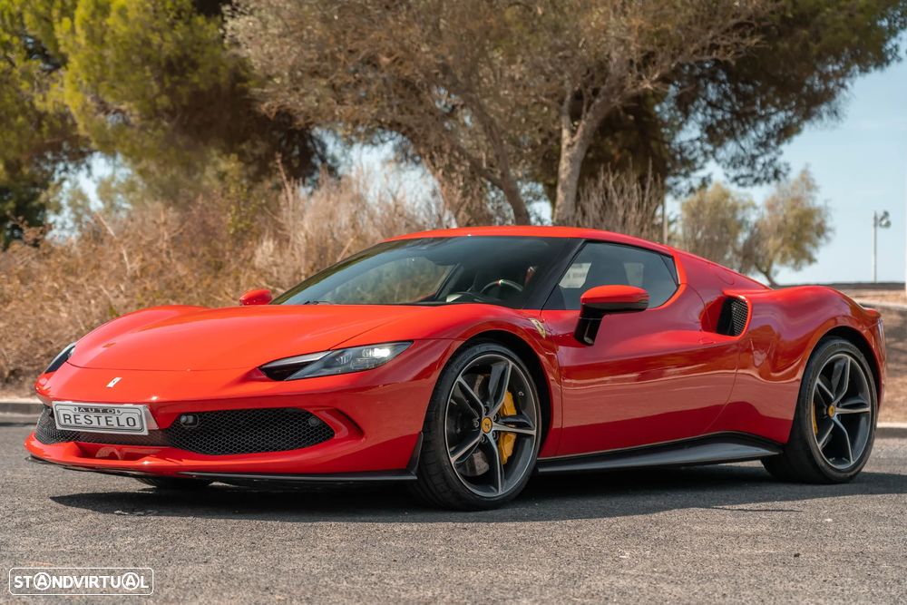 Usado Ferrari 296 GTB 2023 - 327 500 EUR, 2 123 km - Standvirtual.com