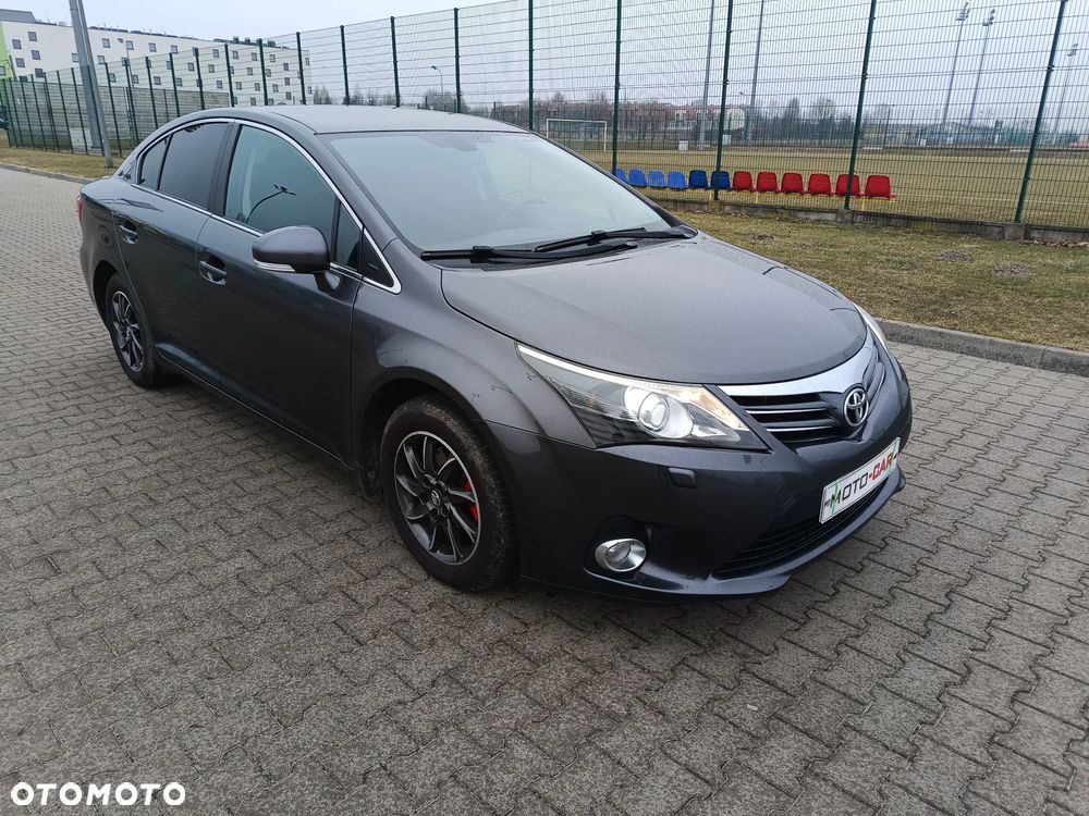 Używany Toyota Avensis 2013 - 39 900 PLN, 180 000 km - Otomoto.pl
