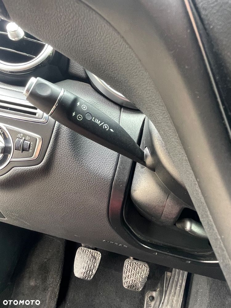 Używany Mercedes-Benz Klasa C 2015 - 37 777 PLN, 218 047 km - Otomoto.pl
