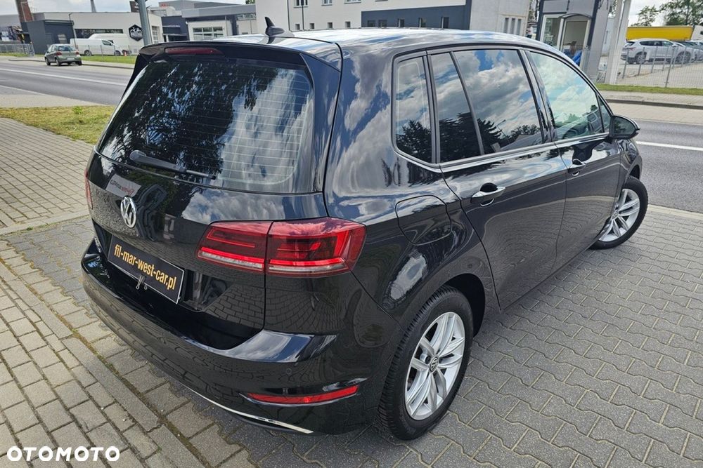 Używany Volkswagen Golf Sportsvan 2020 - 56 900 PLN, 148 100 km ...
