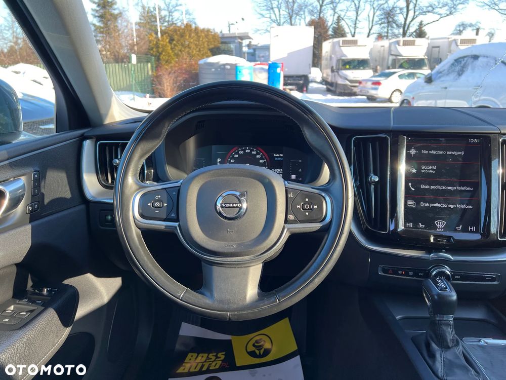 Używany Volvo XC 60 2018 - 104 000 PLN, 66 000 km - Otomoto.pl