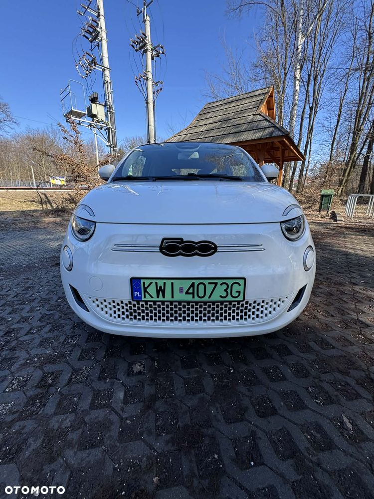Używany Fiat 500e 2022 - 62 900 PLN, 16 000 km - Otomoto.pl