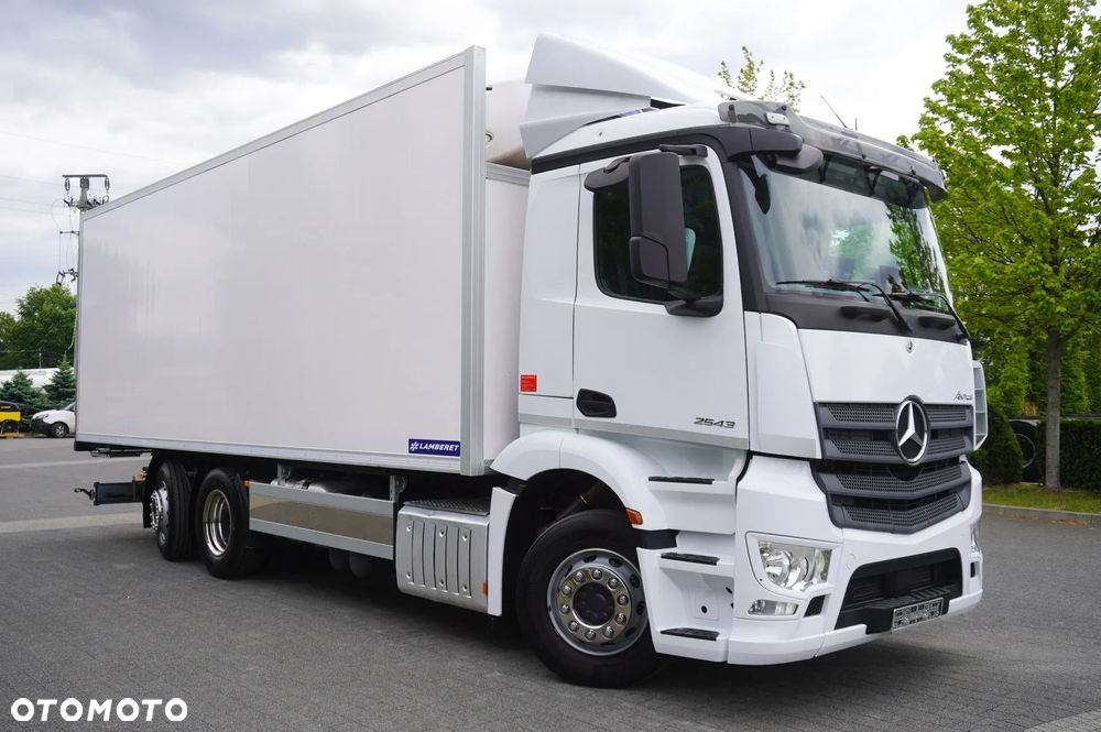 Używany Mercedes-Benz Antos 2543 / NOWA Chłodnia Lamberet / 160 tys. km ...