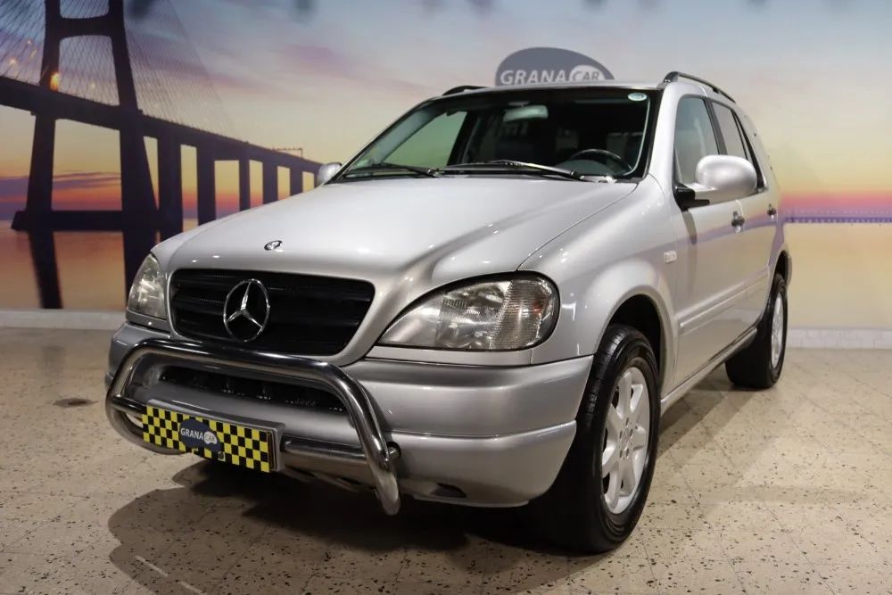 Usado Mercedes-Benz ML 430 2000 - 18 950 EUR, 78 000 km - Standvirtual.com