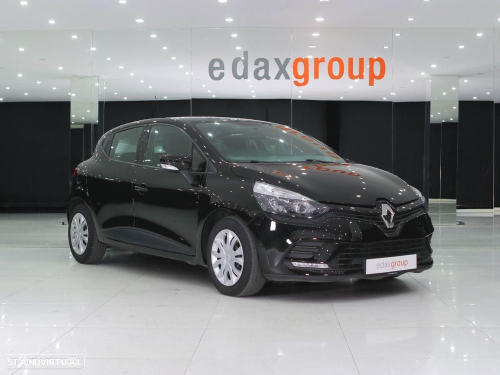 Usado Renault Clio 2018 - 7 490 EUR, 283 199 km - Standvirtual.com