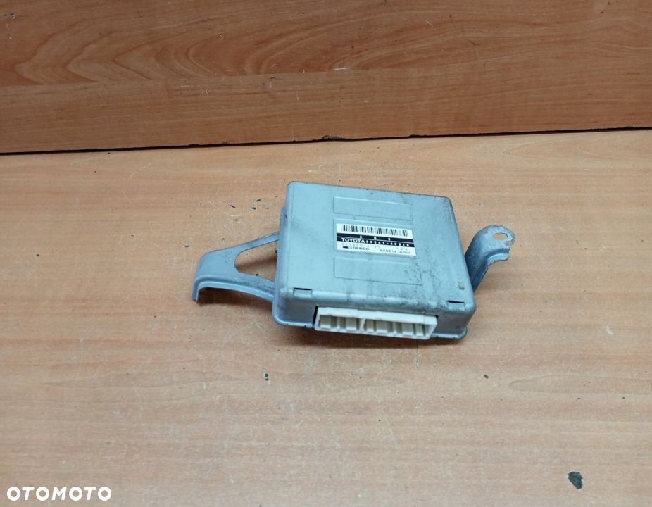 Używany Sterowniki silnika - 55 PLN - Otomoto.pl