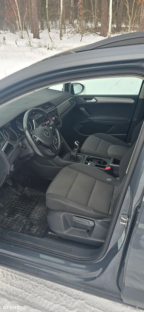 Używany Volkswagen Touran 2020 - 62 990 PLN, 179 700 km - Otomoto.pl