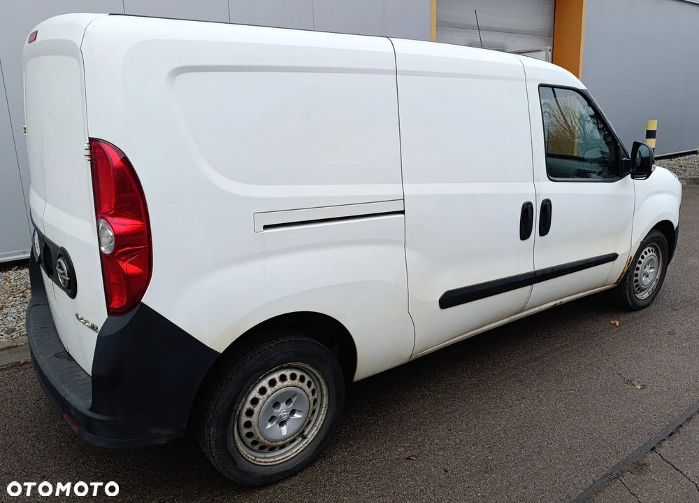 Używany Opel Combo van 2015 - 16 974 PLN, 272 600 km - Otomoto.pl