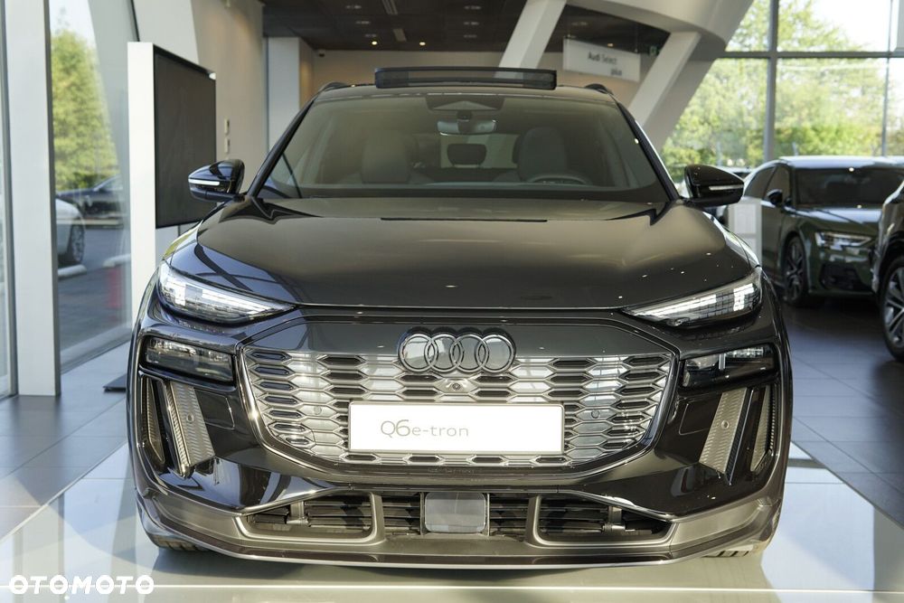 Używany Audi Q6 e-tron 2024 - 299 999 PLN, 3 772 km - Otomoto.pl