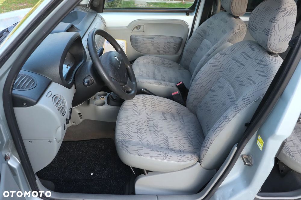 Używany Renault Kangoo 2005 - 6 990 PLN, 235 345 km - Otomoto.pl