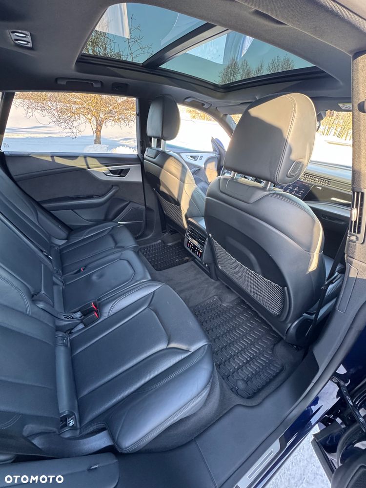 Używany Audi Q8 2019 - 157 000 PLN, 276 712 km - Otomoto.pl