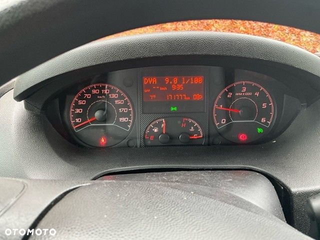 Używany Peugeot Boxer 2.2 BlueHDi 2022 - 39 900 PLN, 173 777 km ...