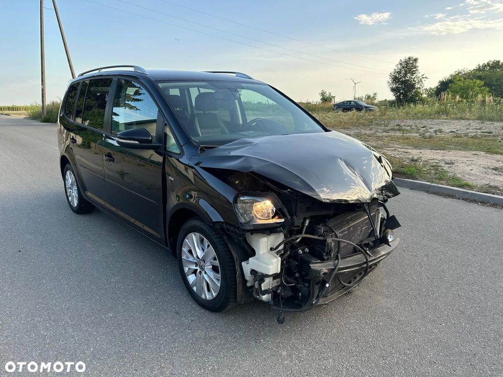 Używany Volkswagen Touran 2013 - 13 999 PLN, 227 920 km - Otomoto.pl