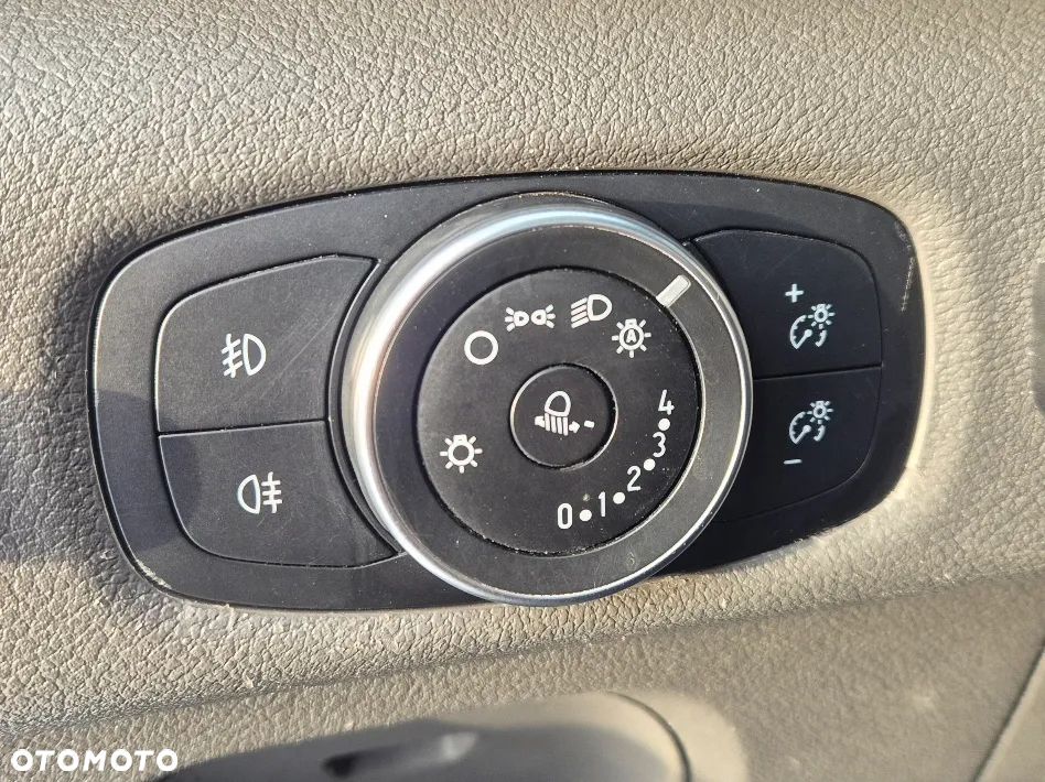 Używany Ford Transit Faktura VAT 7-os Bliźniak Webasto 2019 - 77 900 ...