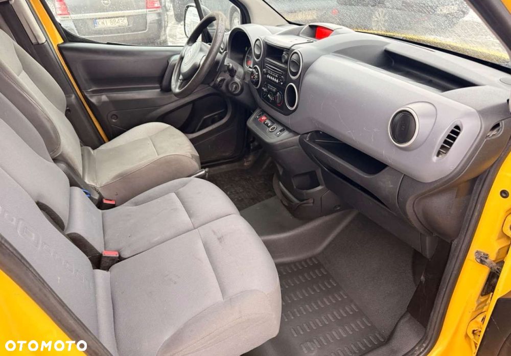 Używany Citroën berlingo automat 2016 - 21 500 PLN, 161 000 km - Otomoto.pl