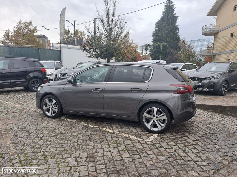 Usado Peugeot 308 2019 - 14 997 EUR, 102 043 km - Standvirtual.com