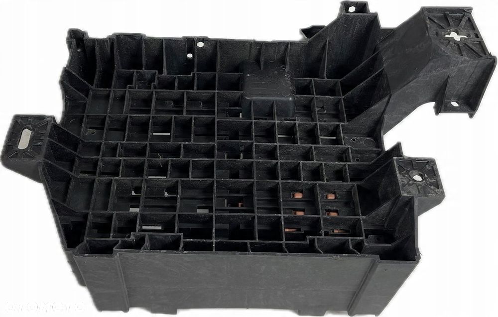 Używany Skrzynki bezpieczników - 299 PLN - Otomoto.pl