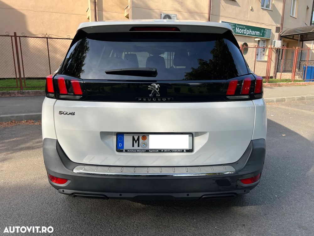 Utilizat Peugeot 5008 2018 - 16 500 EUR, 108 979 km - Autovit.ro