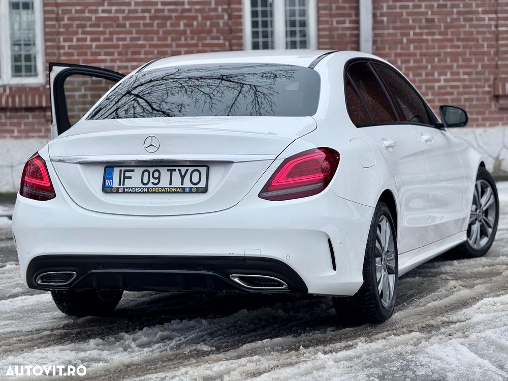 Utilizat Mercedes-Benz C 2021 - 21 700 EUR, 203 000 km - Autovit.ro