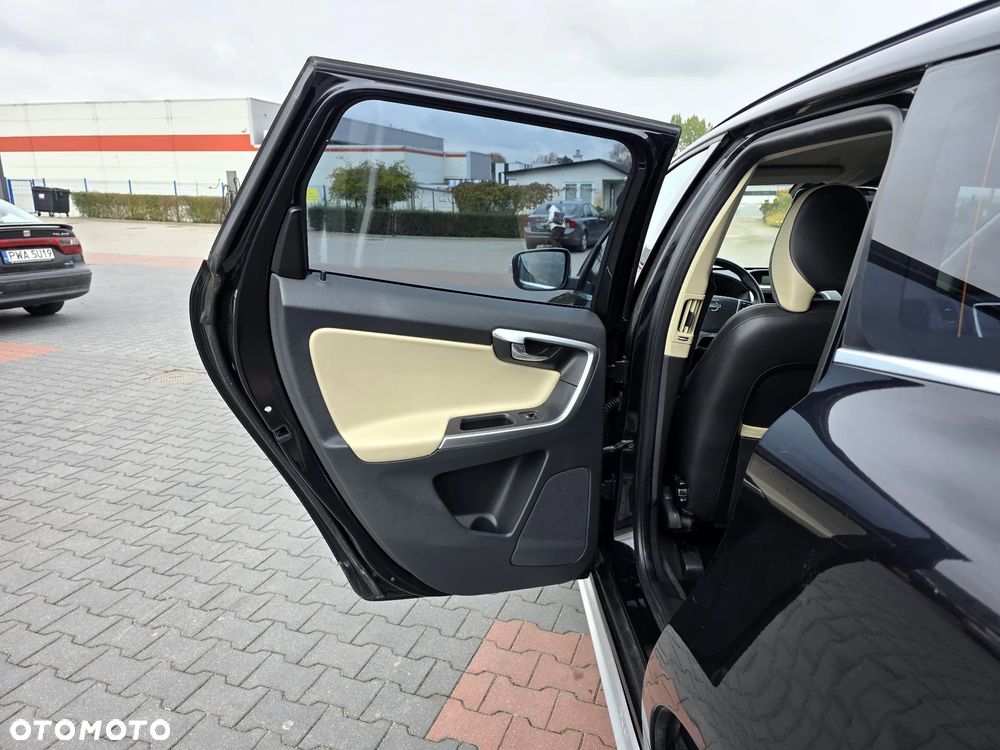 Używany Volvo XC 60 2011 - 42 900 PLN, 268 000 km - Otomoto.pl