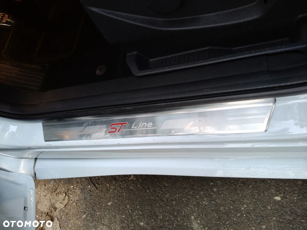 Używany Ford Kuga 2016 - 53 900 PLN, 200 000 km - Otomoto.pl