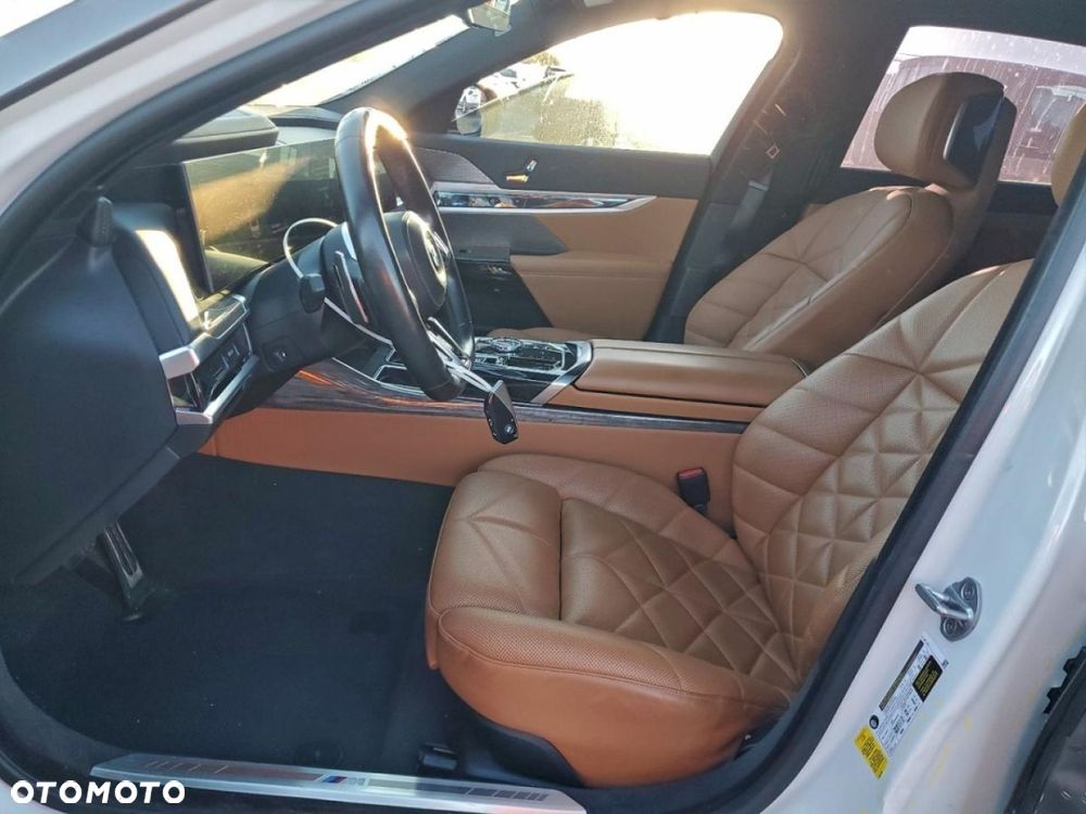 Używany BMW Seria 7 2023 - 175 000 PLN, 128 992 km - Otomoto.pl