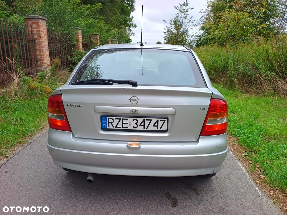 Używany Opel Astra 2002 - 2 800 PLN, 176 000 km - Otomoto.pl