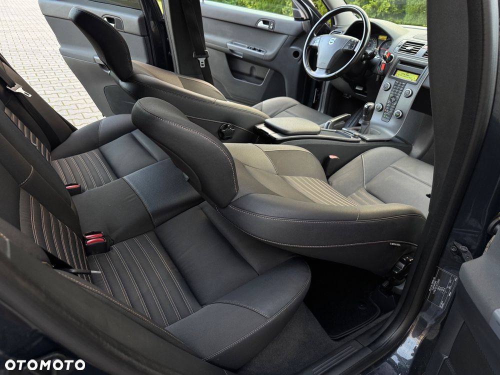 Używany Volvo V50 2009 - 14 900 PLN, 230 177 km - Otomoto.pl