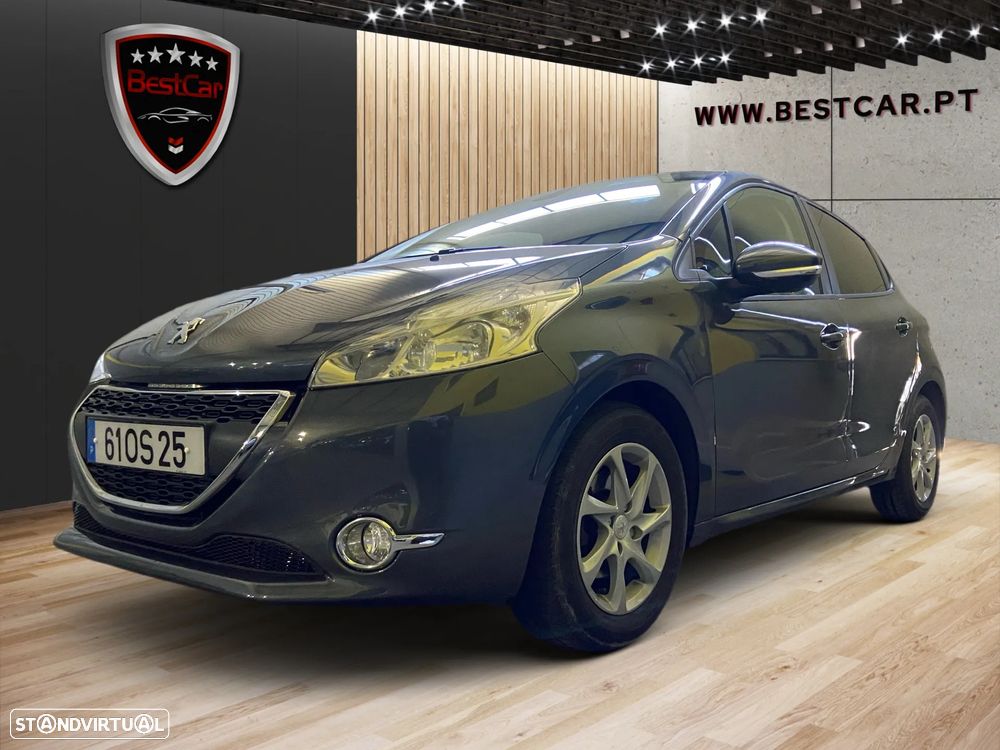 Usados Peugeot 208 - 10 950 EUR93 000 km, 2014 - Standvirtual