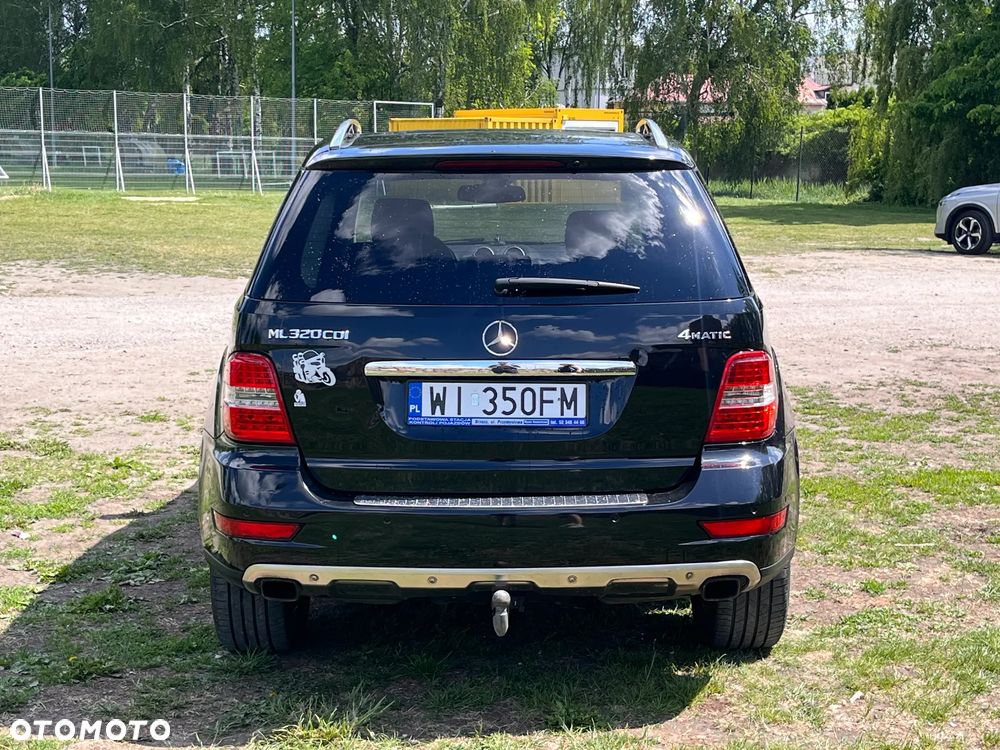 Używany Mercedes-Benz ML 2009 - 42 000 PLN, 313 765 km - Otomoto.pl