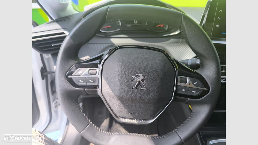 Usado Peugeot 208 2022 - 16 990 EUR, 64 886 km - Standvirtual.com