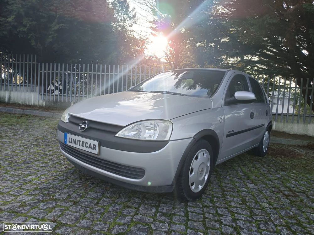 Usado Opel Corsa 2001 - 1 600 EUR, 272 000 km - Standvirtual.com