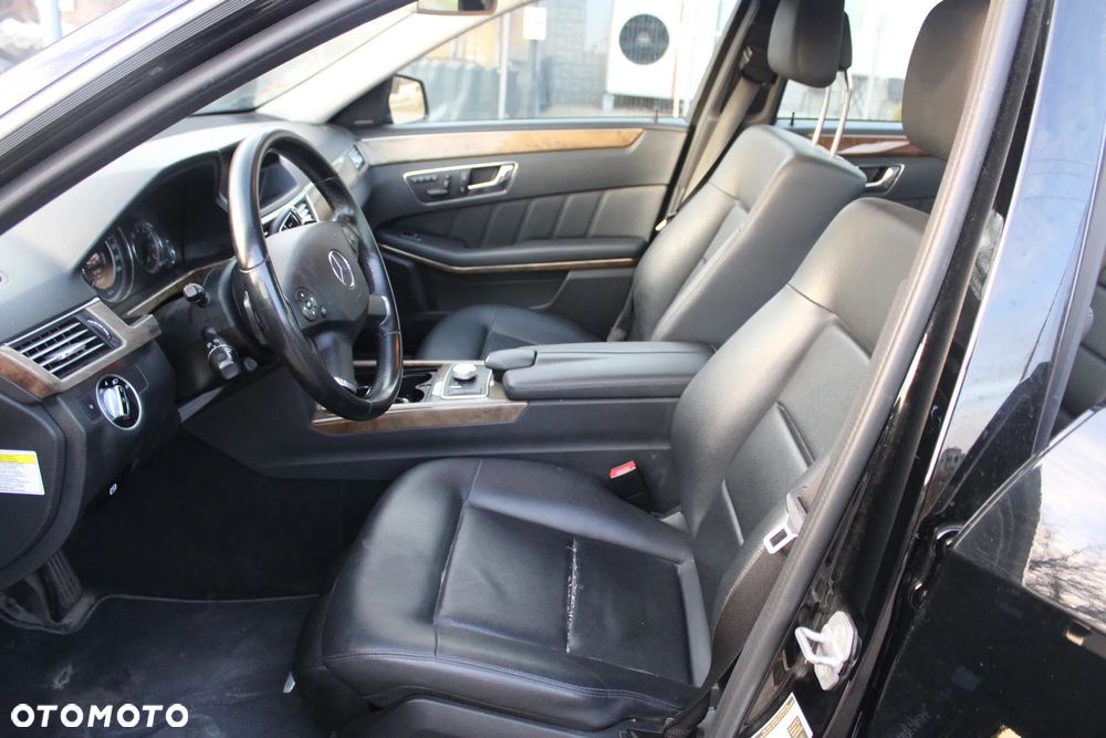 Używany Mercedes-Benz Klasa E 2011 - 49 000 PLN, 240 000 km - Otomoto.pl