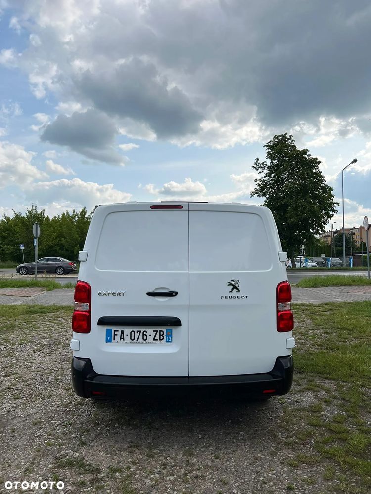 Używany Peugeot Expert Long L2 2018 - 52 644 PLN, 302 960 km - Otomoto.pl