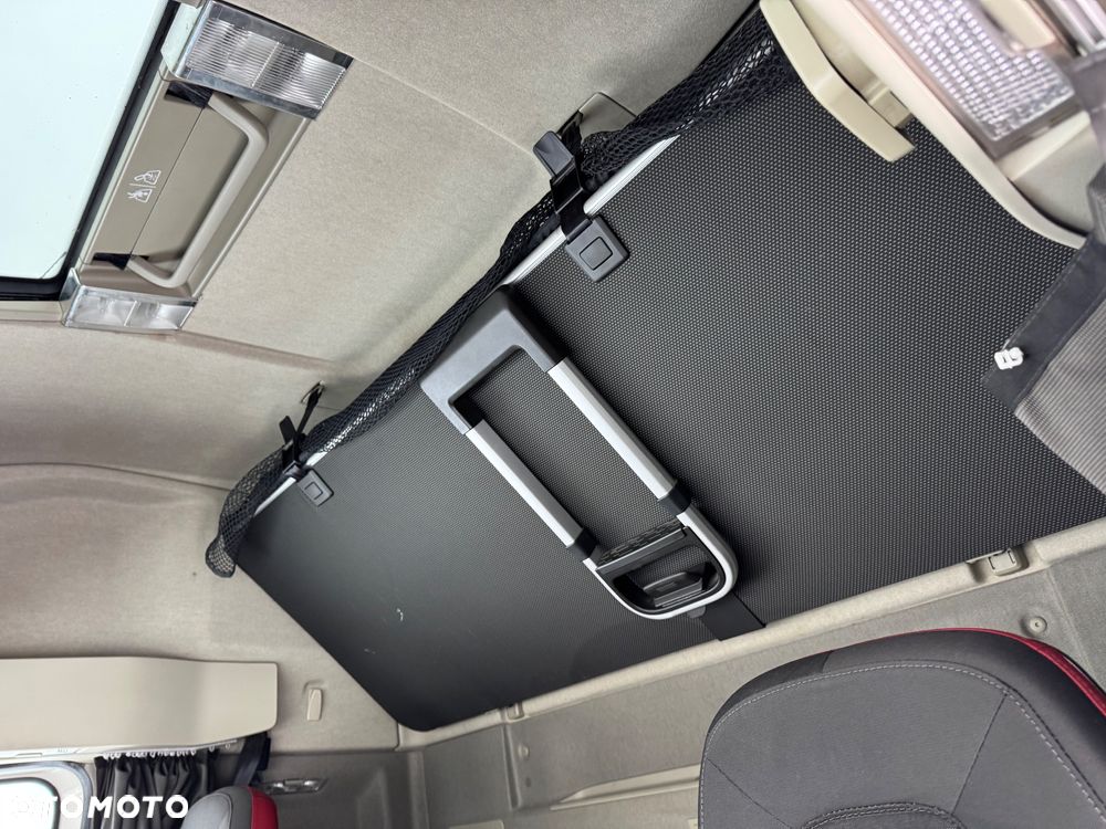 Używany Volvo 2017 - 30 800 EUR, 880 000 km - Otomoto.pl