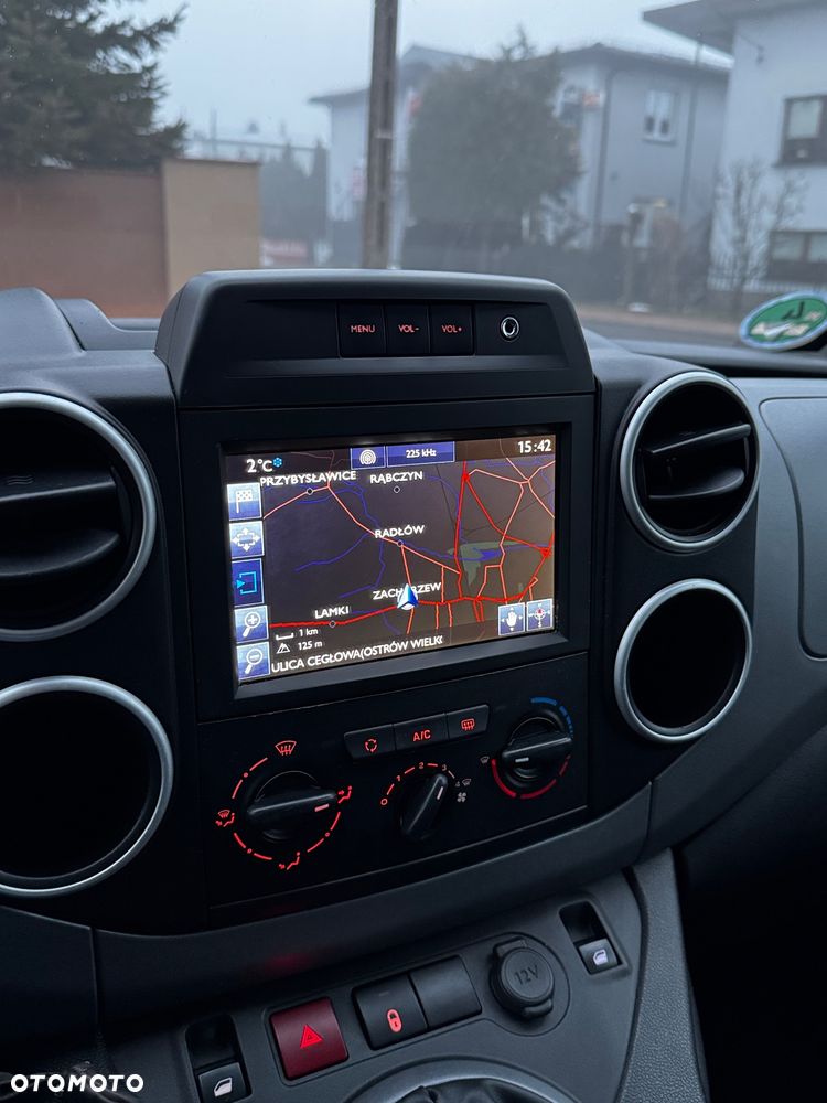 Używany Peugeot Partner 2017 - 28 000 PLN, 175 000 km - Otomoto.pl