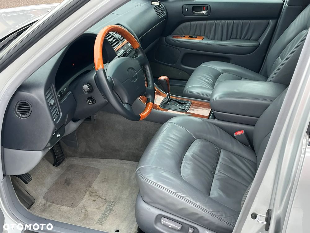 Używany Lexus LS 1999 - 60 000 PLN, 133 000 km - Otomoto.pl