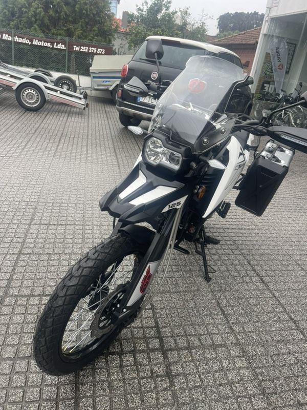 Novo SWM ATX 125 2024 - 3 635 EUR - Standvirtual.com