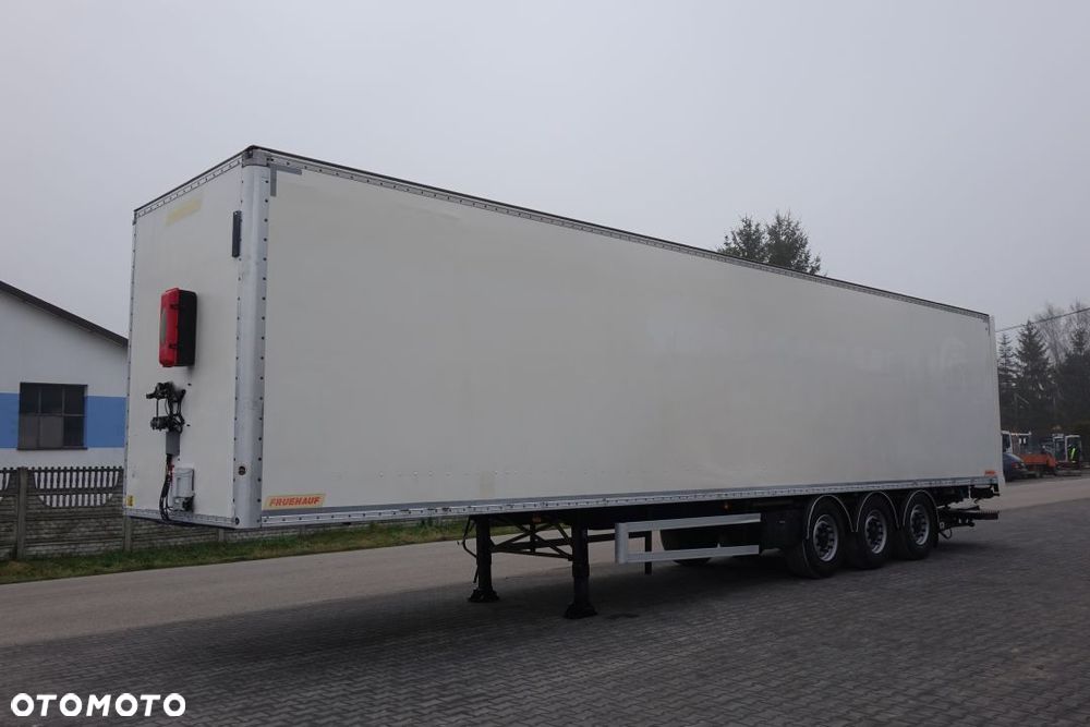 Używany Fruehauf KONTENER FURGON / OSIE BPW / ROLETA / PODŁOGA SZYNA ...