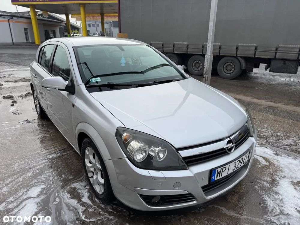 Używany Opel Astra 2005 - 10 200 PLN, 235 000 km - Otomoto.pl