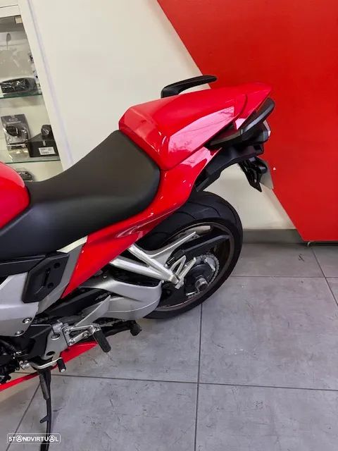 Usado Honda VFR 2016 - 8 750 EUR - Standvirtual.com