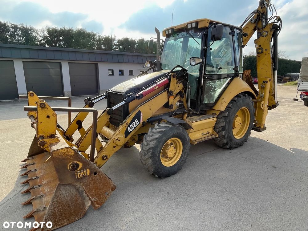 Używany Caterpillar 432E 2008 - 158 670 PLN - Otomoto.pl