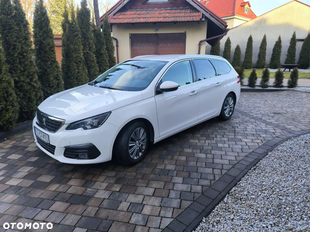 Używany Peugeot 308 2019 - 43 900 PLN, 137 121 km - Otomoto.pl