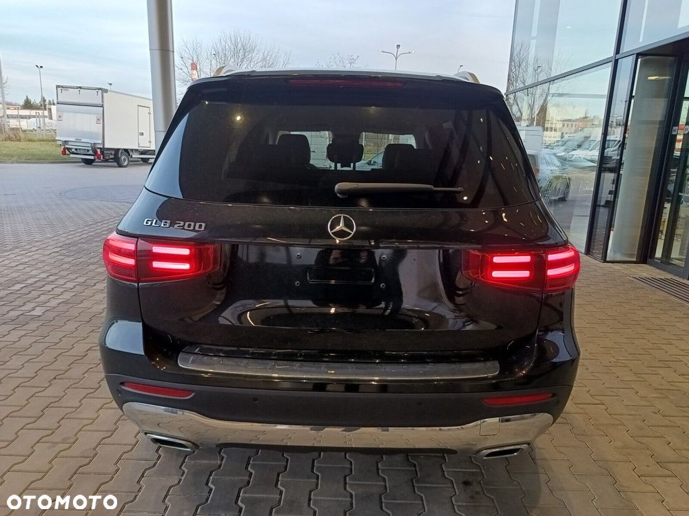Nowy Mercedes-Benz GLB 2025 - 221 975 PLN, 1 km - Otomoto.pl