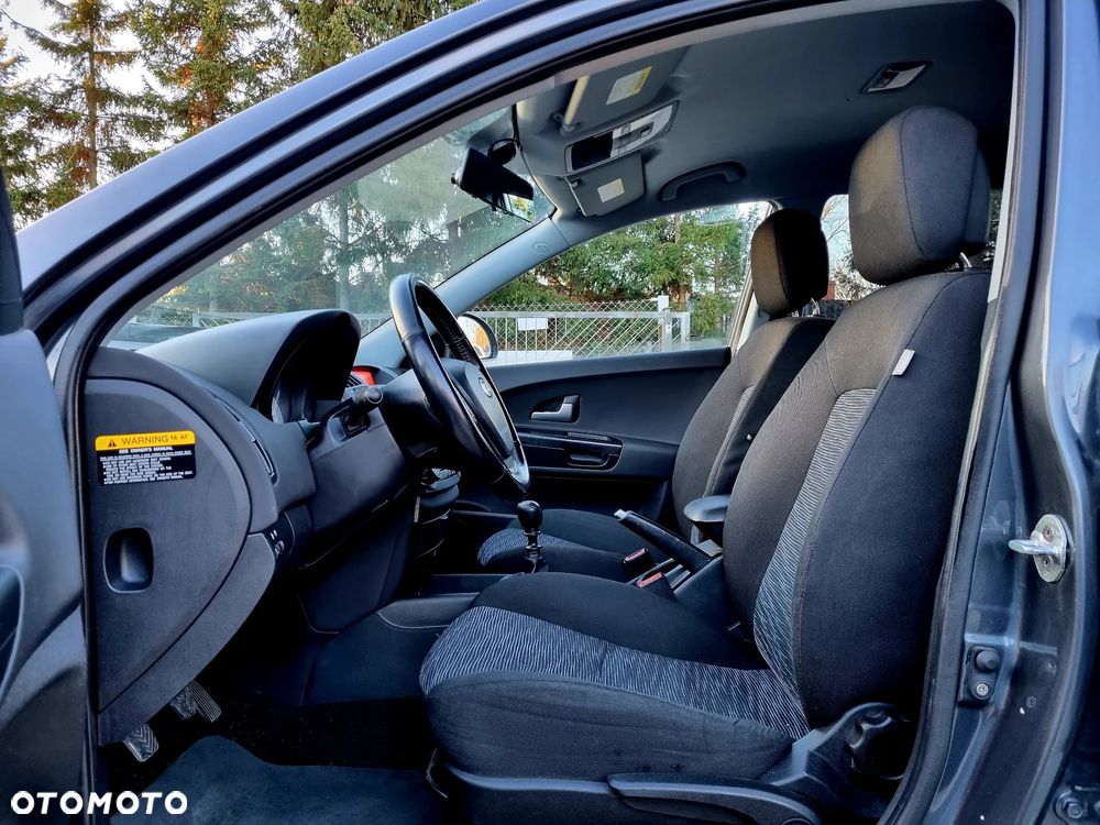 Używany Kia Ceed 2008 - 9 900 PLN, 273 000 km - Otomoto.pl