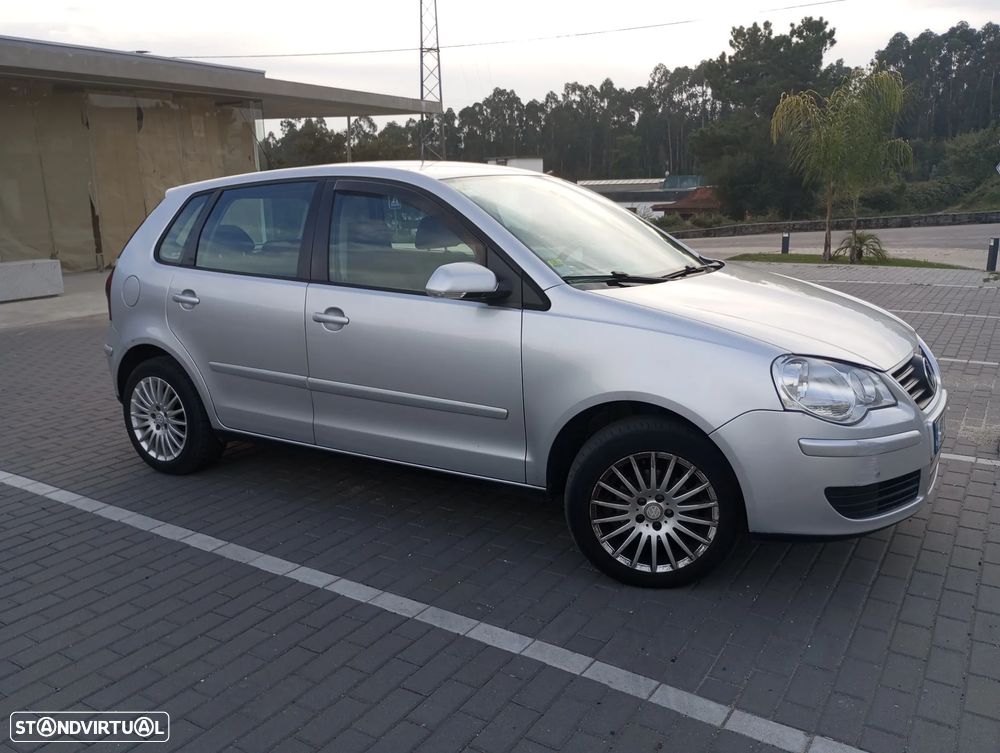 Usado VW Polo 2005 - 3 250 EUR, 252 km - Standvirtual.com