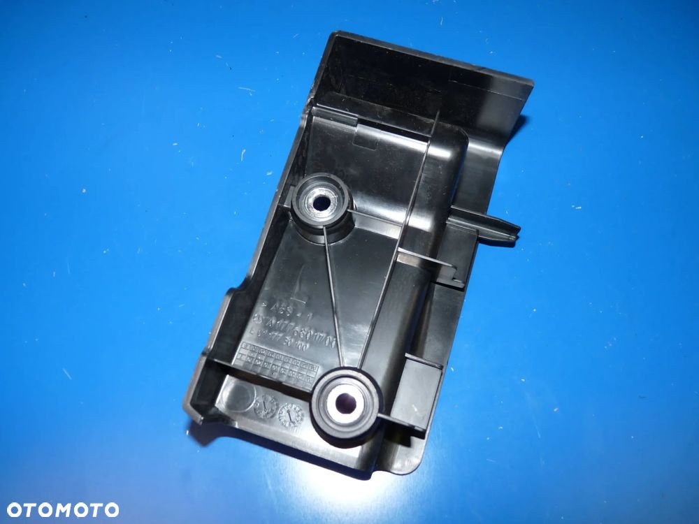 Używany Boczki bagażnika - 45 PLN - Otomoto.pl