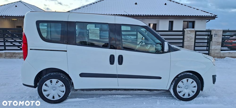 Używany Opel Combo 2017 - 23 200 PLN, 150 363 km - Otomoto.pl